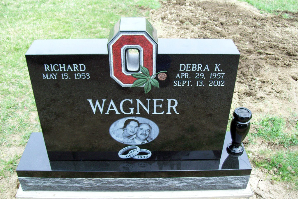 Delphos Granite Works - Custom Granite Monuments
