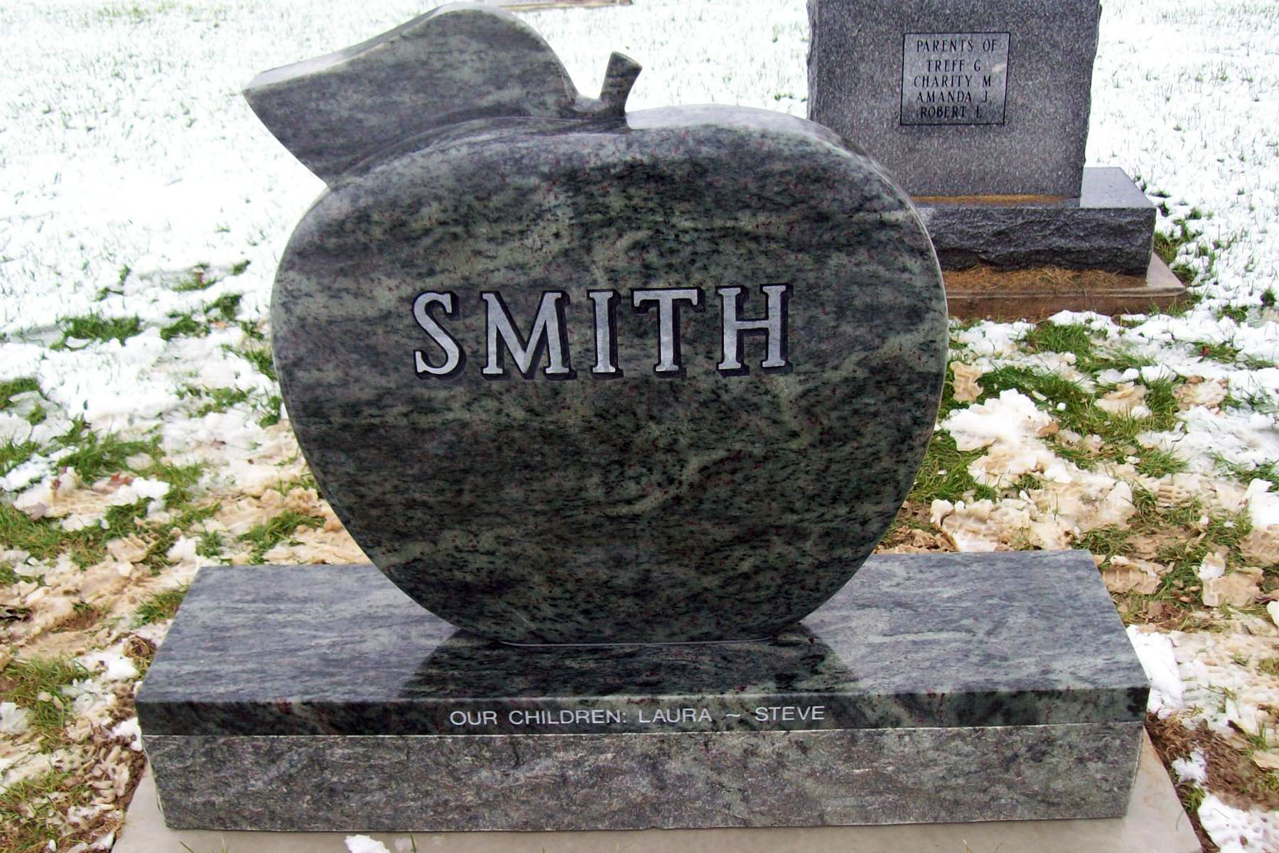 Delphos Granite Works - Custom Granite Monuments
