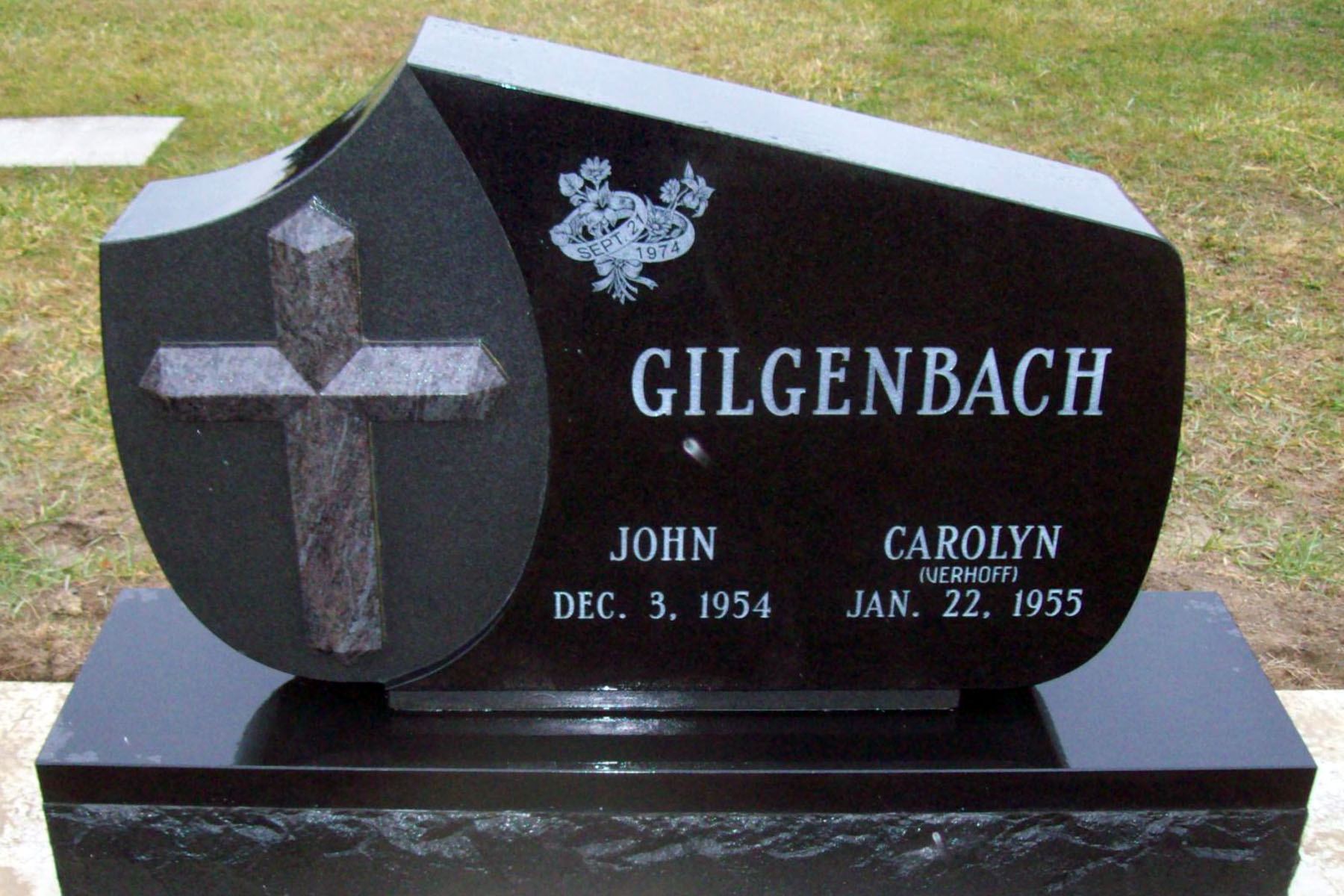Delphos Granite Works - Custom Granite Monuments