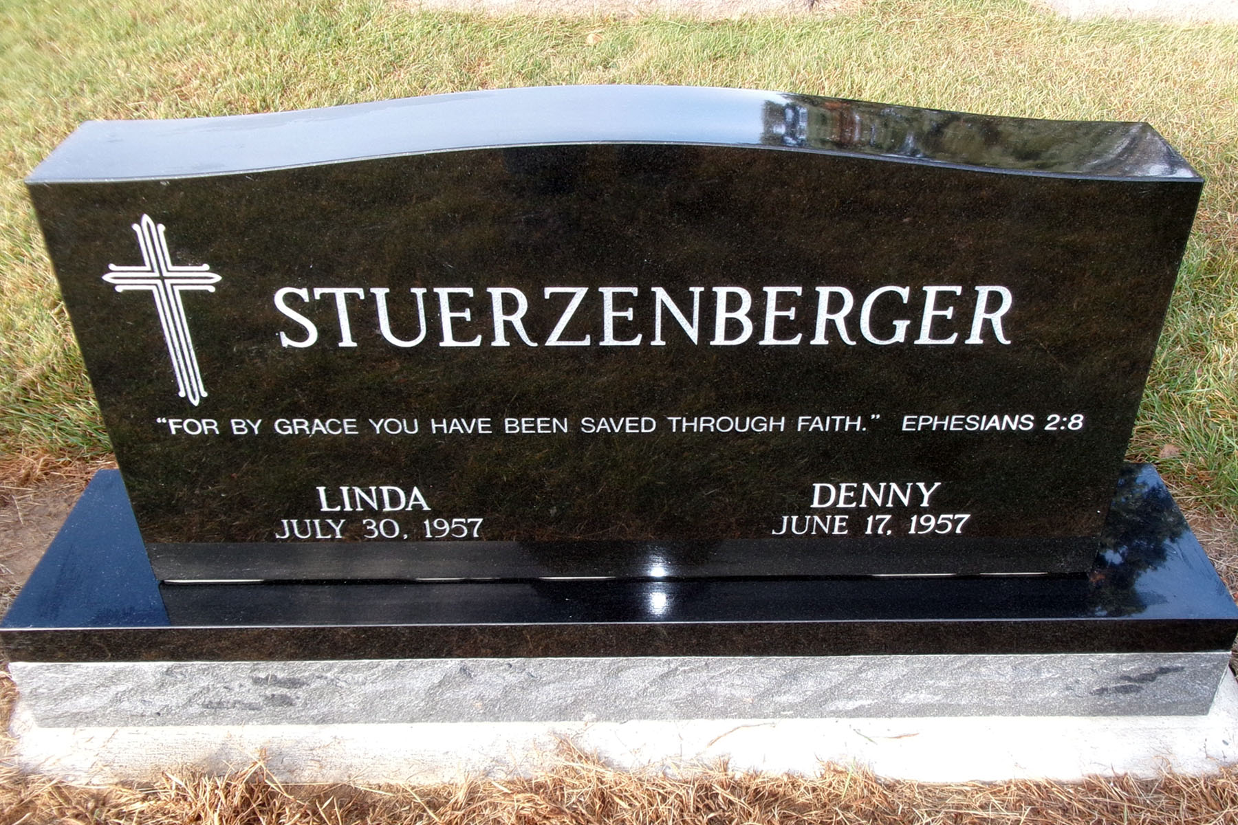 Delphos Granite Works - Standard Granite Monuments