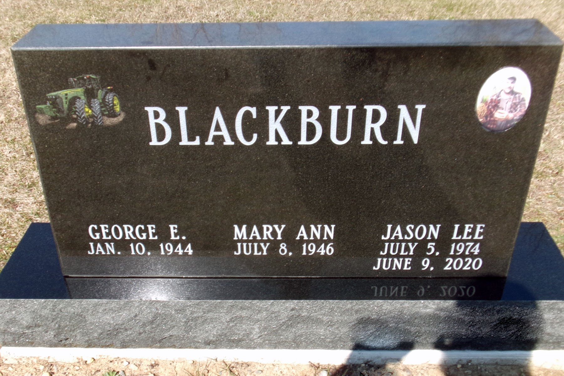 Delphos Granite Works - Diamond Etching