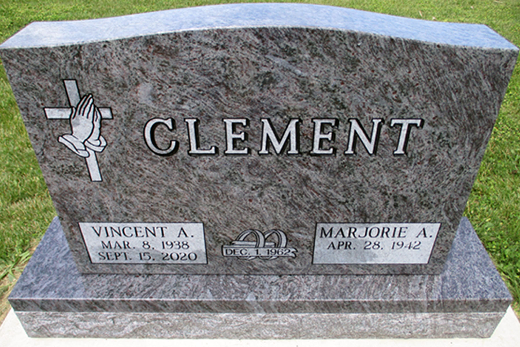 Delphos Granite Works - Standard Granite Monuments