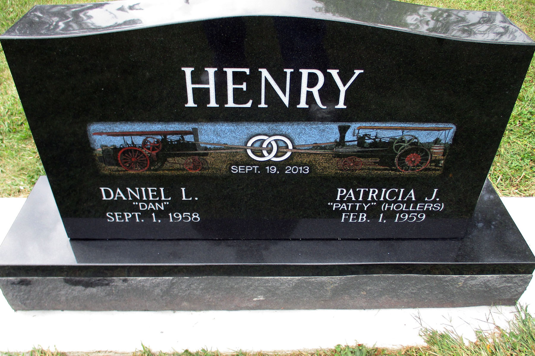 Delphos Granite Works - Diamond Etching