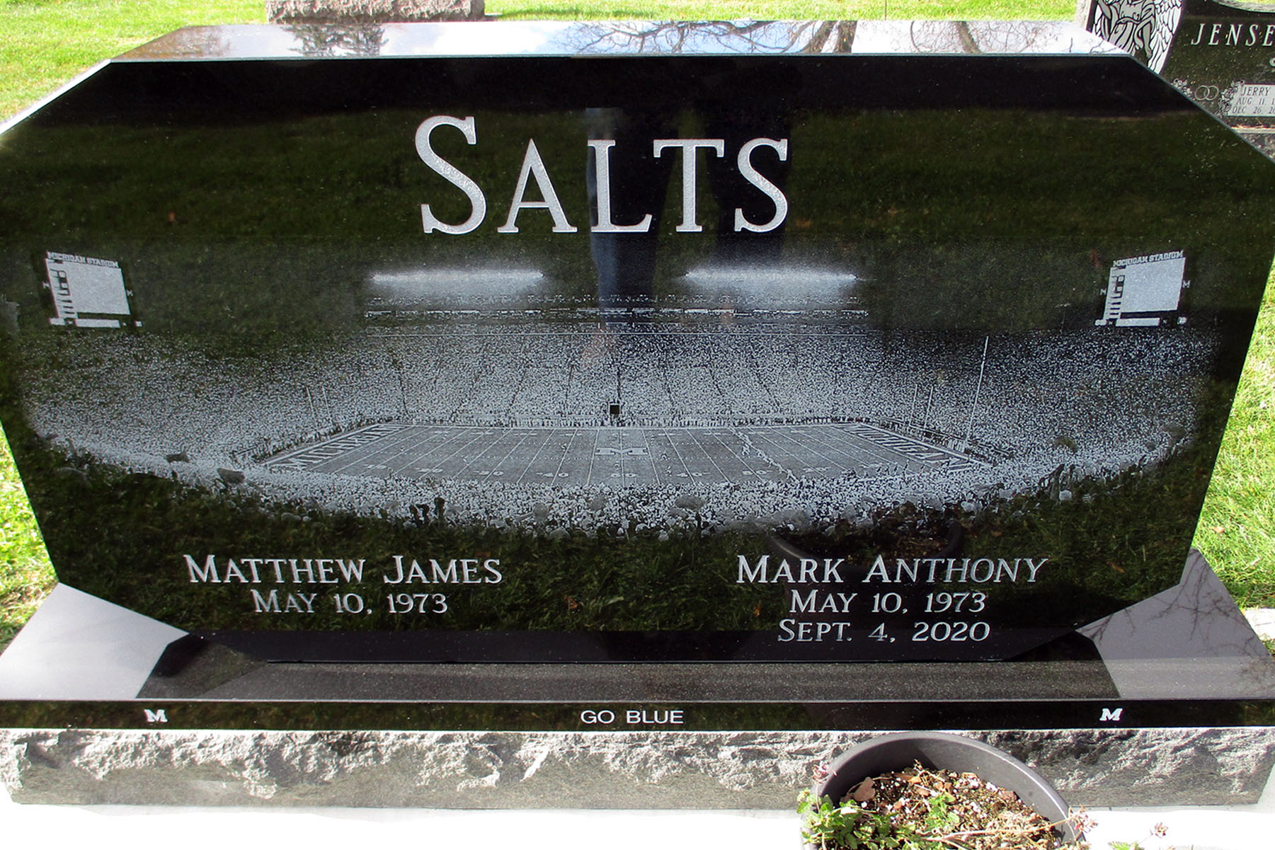 Delphos Granite Works - Laser Etching