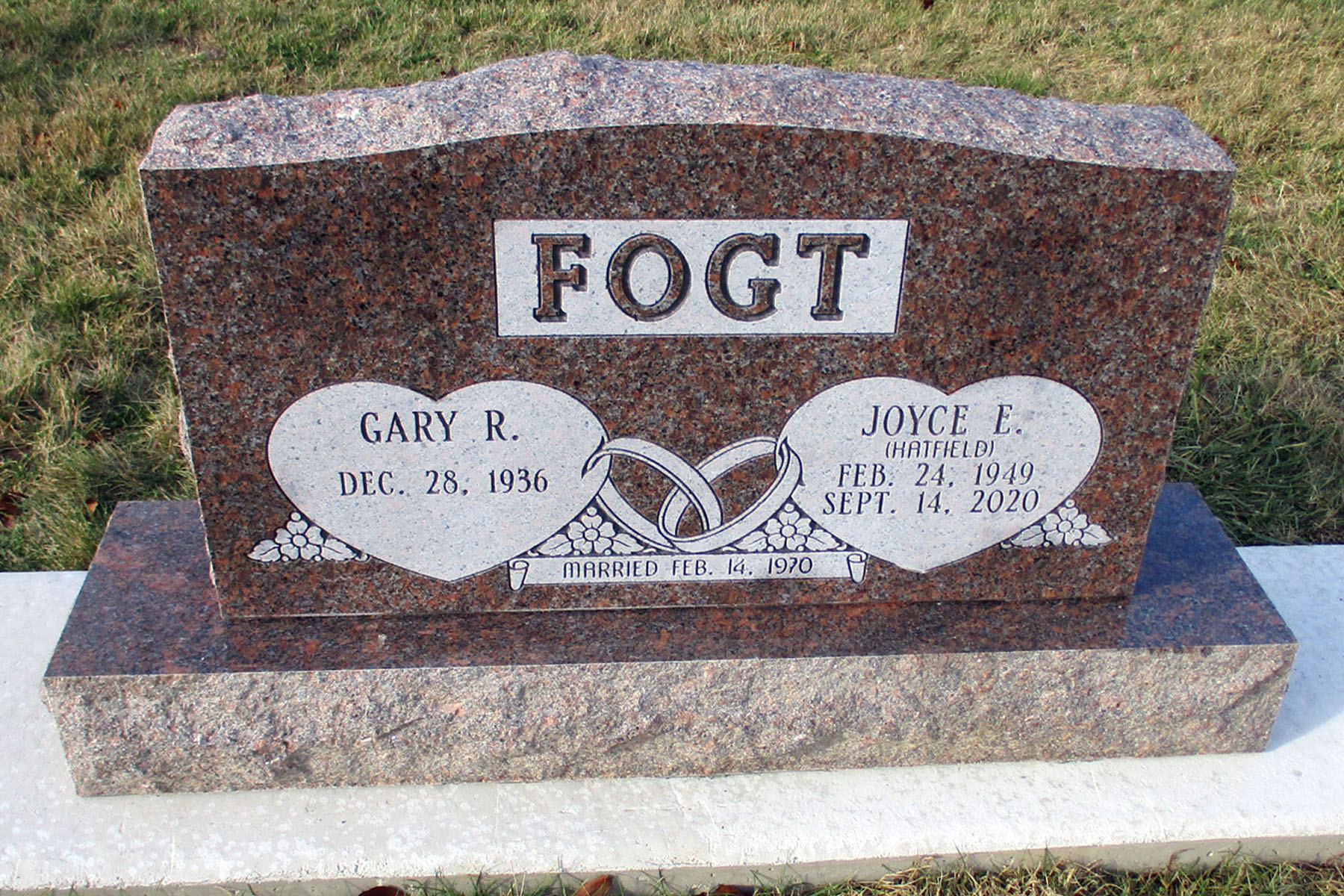 Delphos Granite Works - Standard Granite Monuments